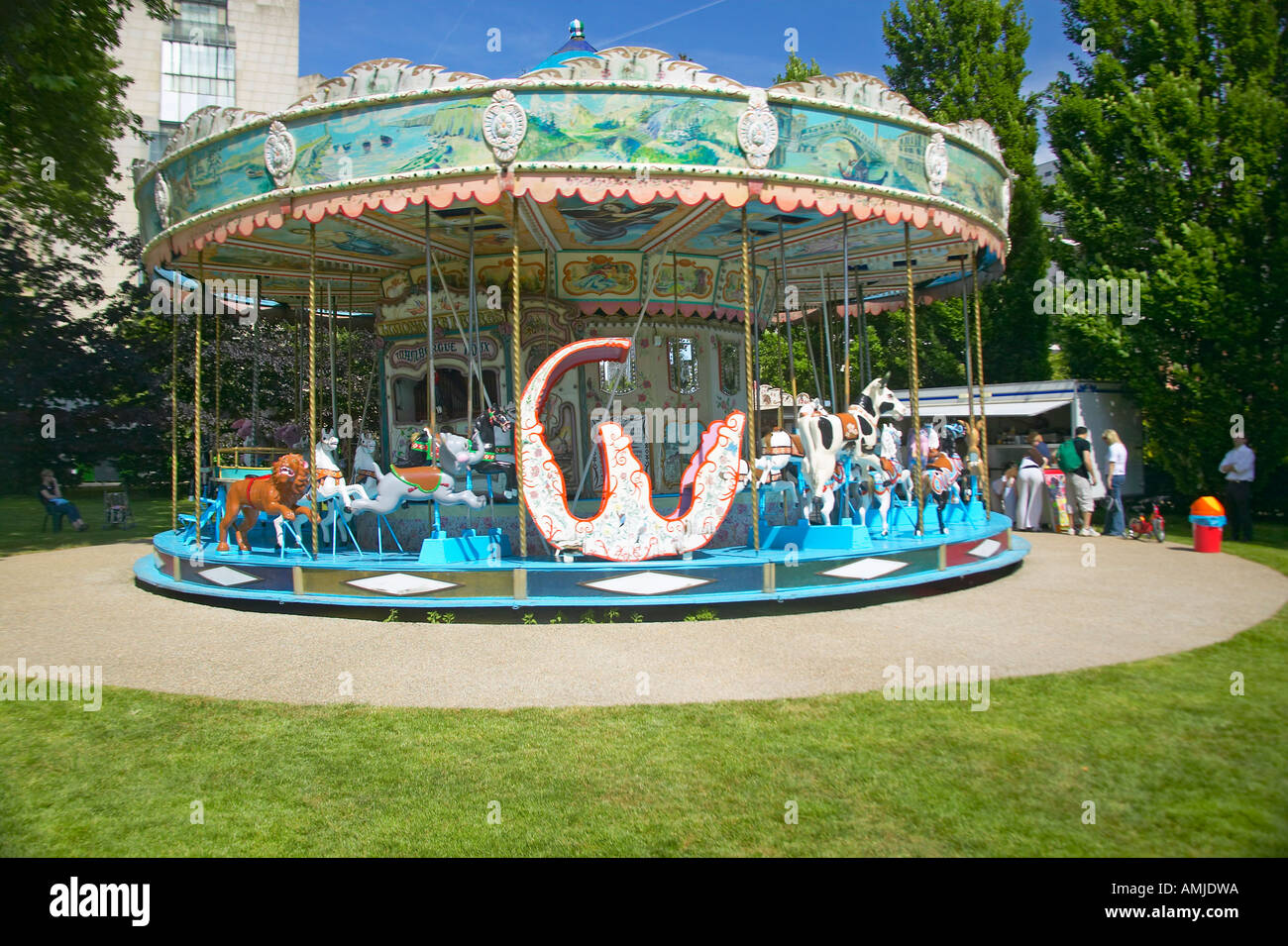 Paris fairground ride hi-res stock photography and images - Alamy