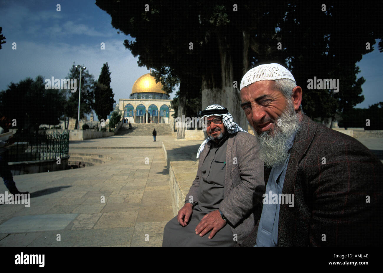 Israel jerusalem portrait arab man hi-res stock photography and images ...