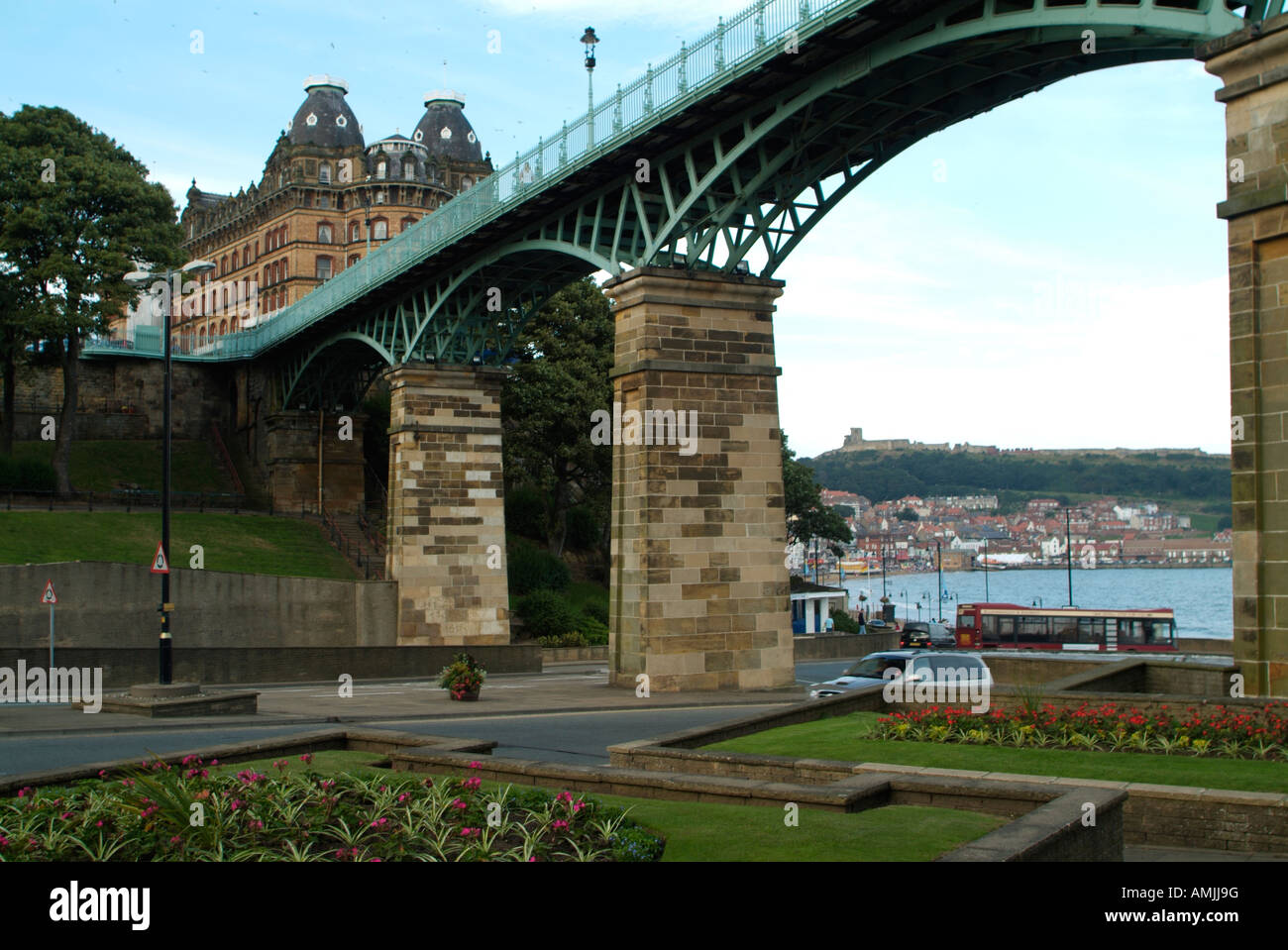 Spa bridge scarborough Stock Photo - Alamy