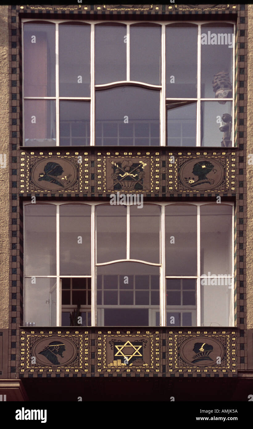 JEWISH QUARTER PRAGUE DETAIL ON BUILDING Stock Photo - Alamy