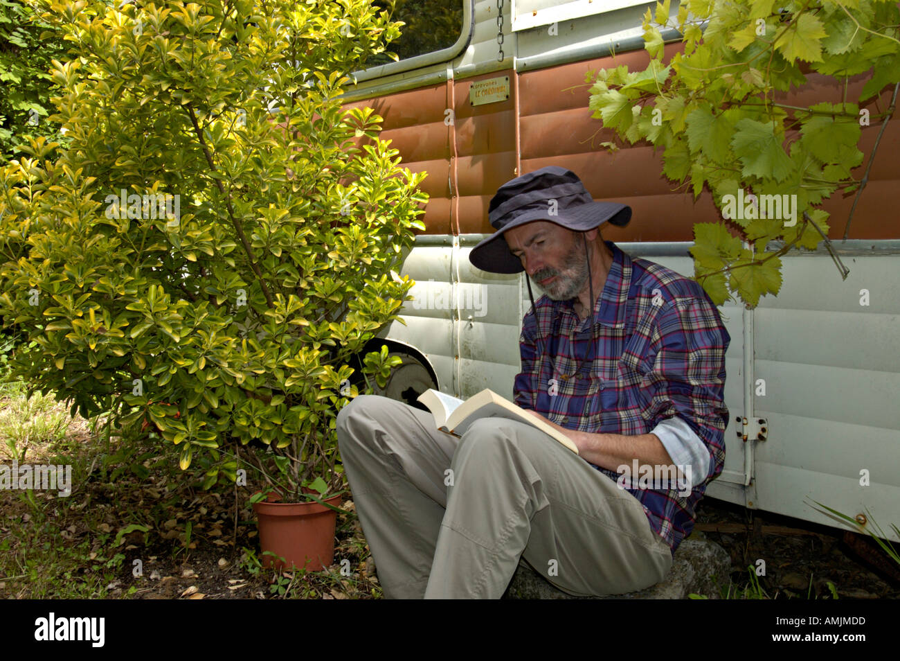Reading caravan hi-res stock photography and images - Alamy