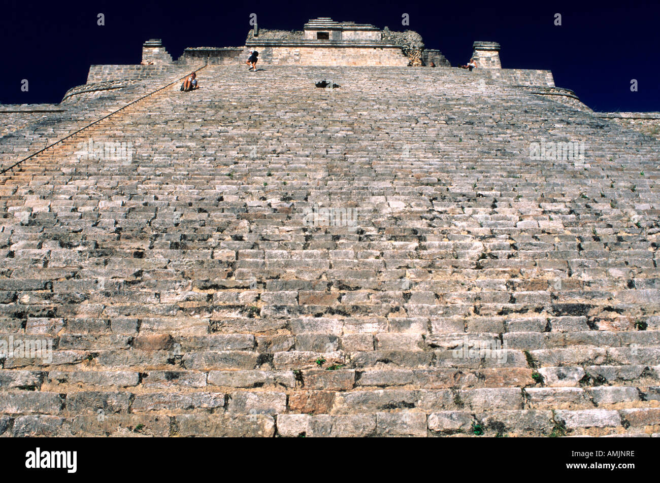 Piramide de yucatan hi-res stock photography and images - Alamy