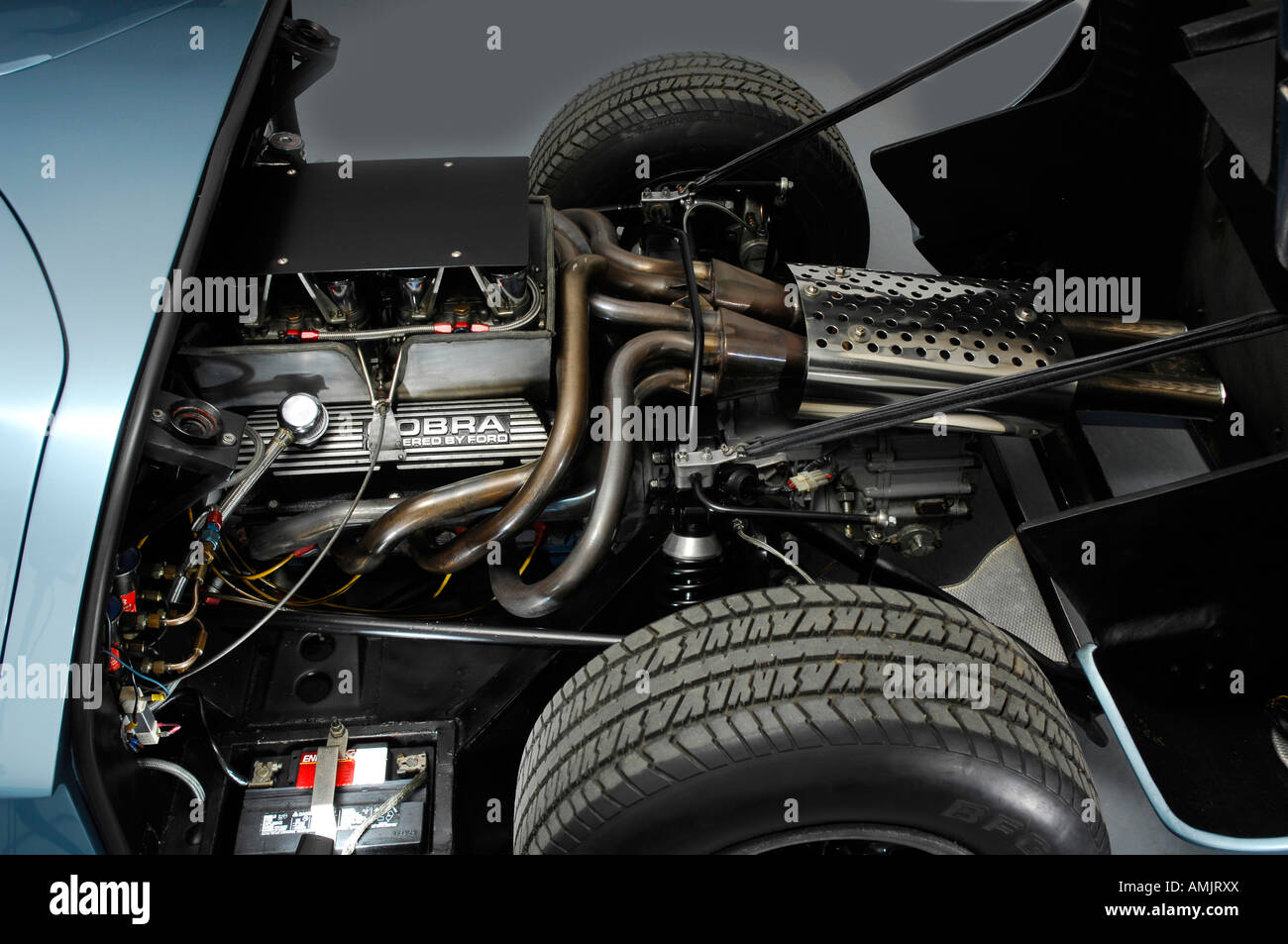 Gt40 engine hi-res stock photography and images - Alamy