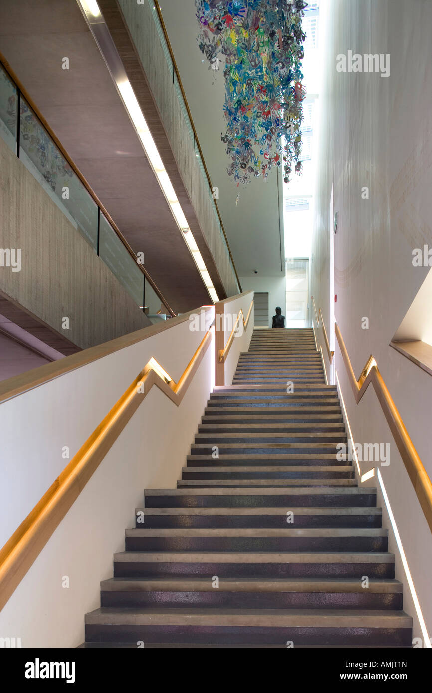 The lightbox woking hi-res stock photography and images - Alamy