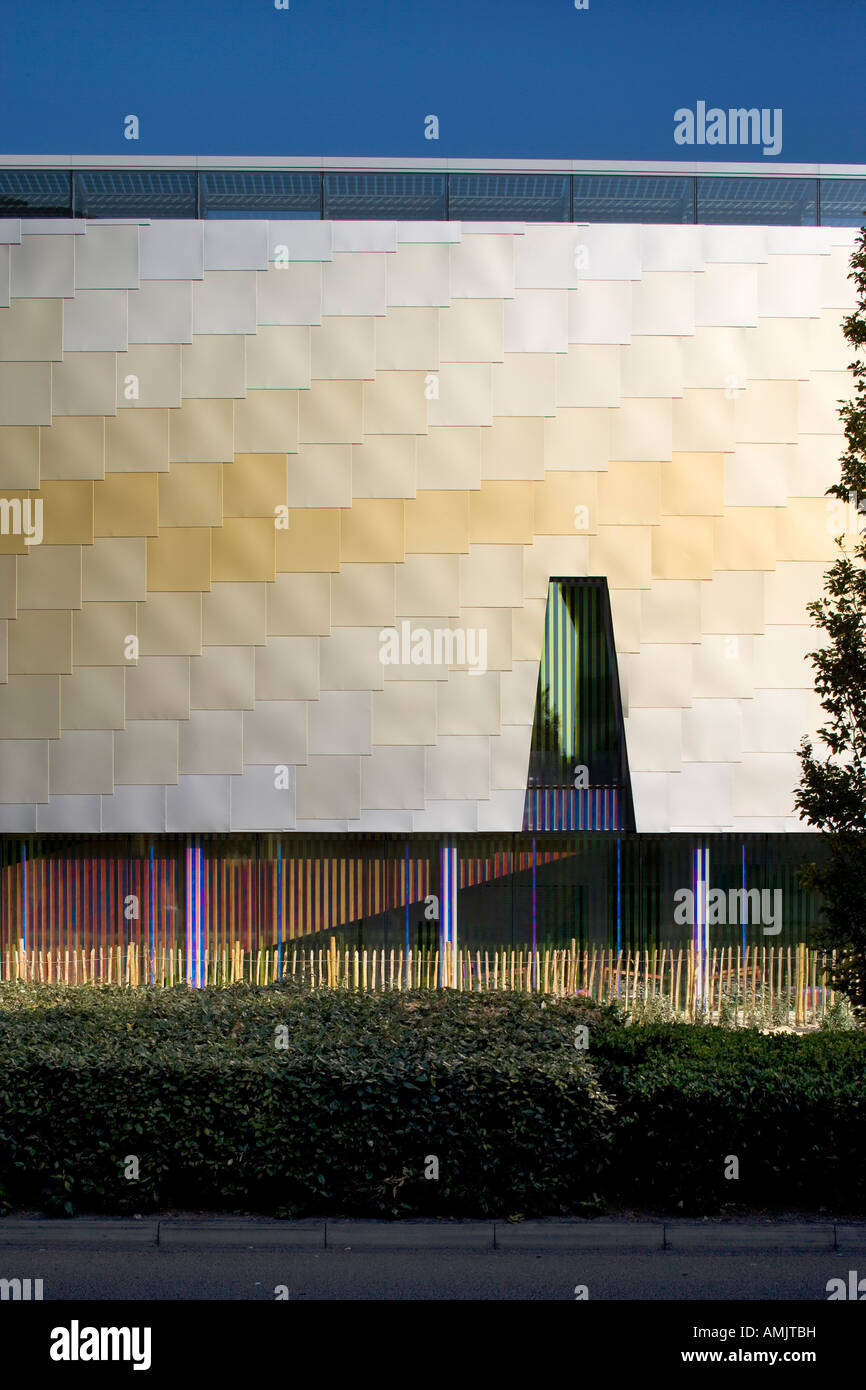 The Lightbox, Woking, Surrey Architect: Marks Barfield Stock Photo - Alamy