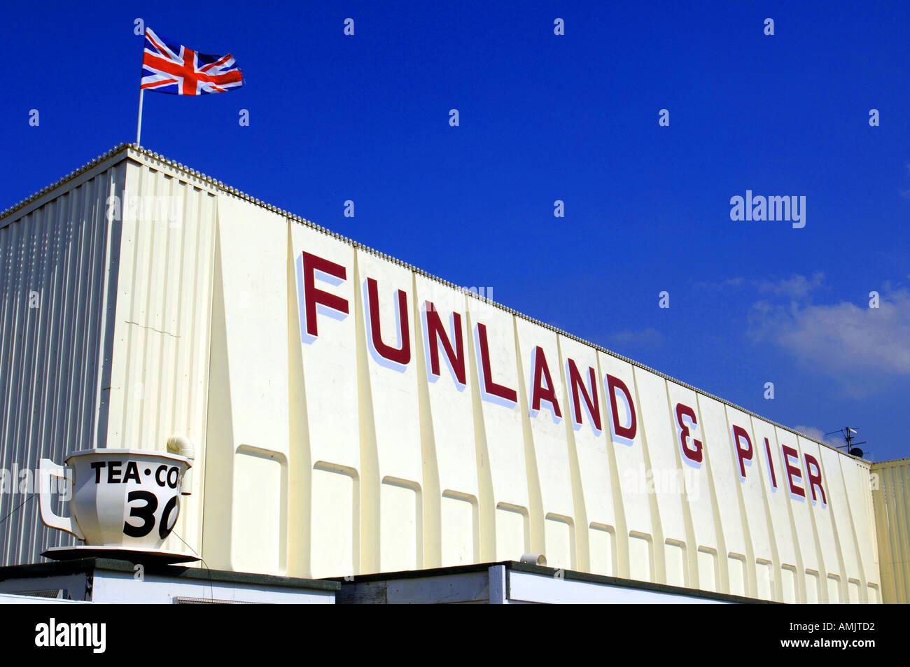 Southport funland arcade hi-res stock photography and images - Alamy