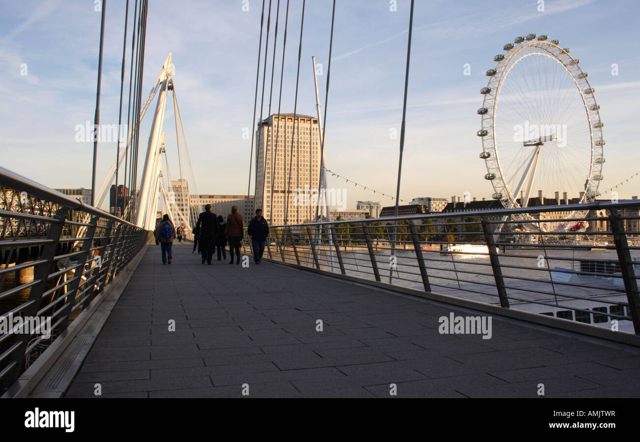 Hungerford pedestrian bridge london eye hi-res stock photography and ...