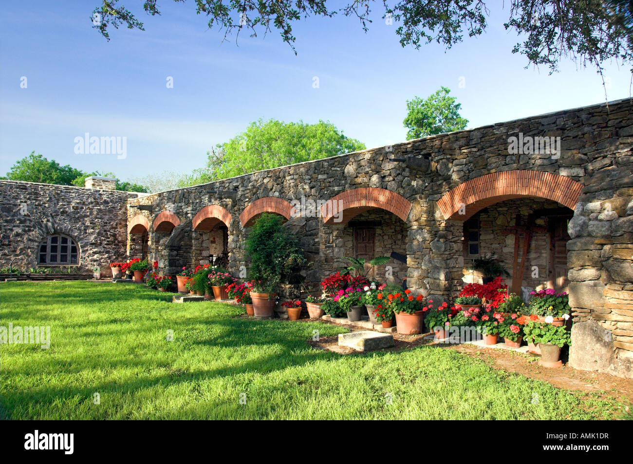 Spanish mission texas arches hi-res stock photography and images - Alamy