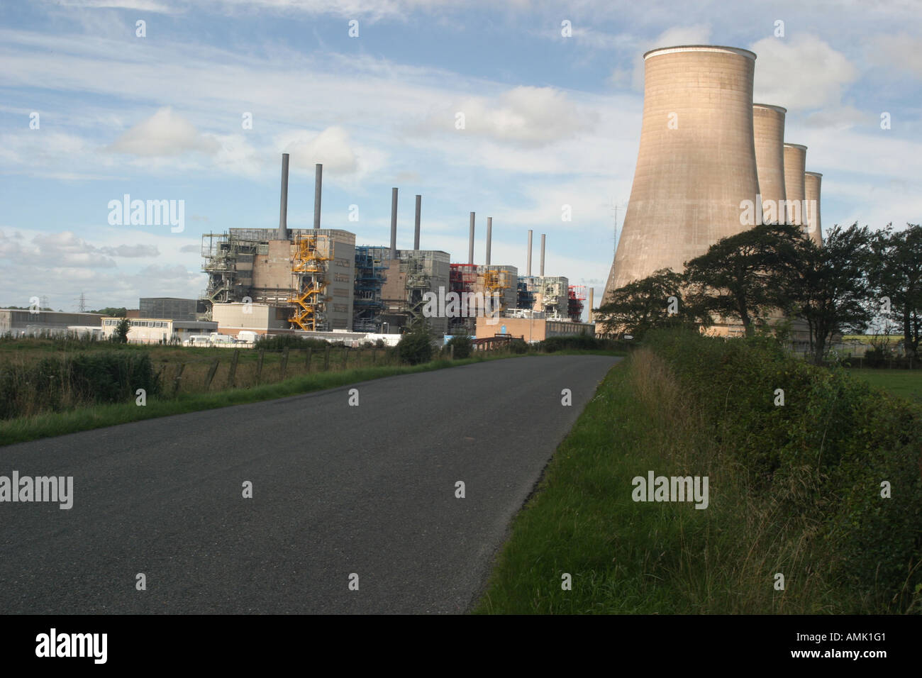 Chapelcross nuclear power station hi-res stock photography and images ...