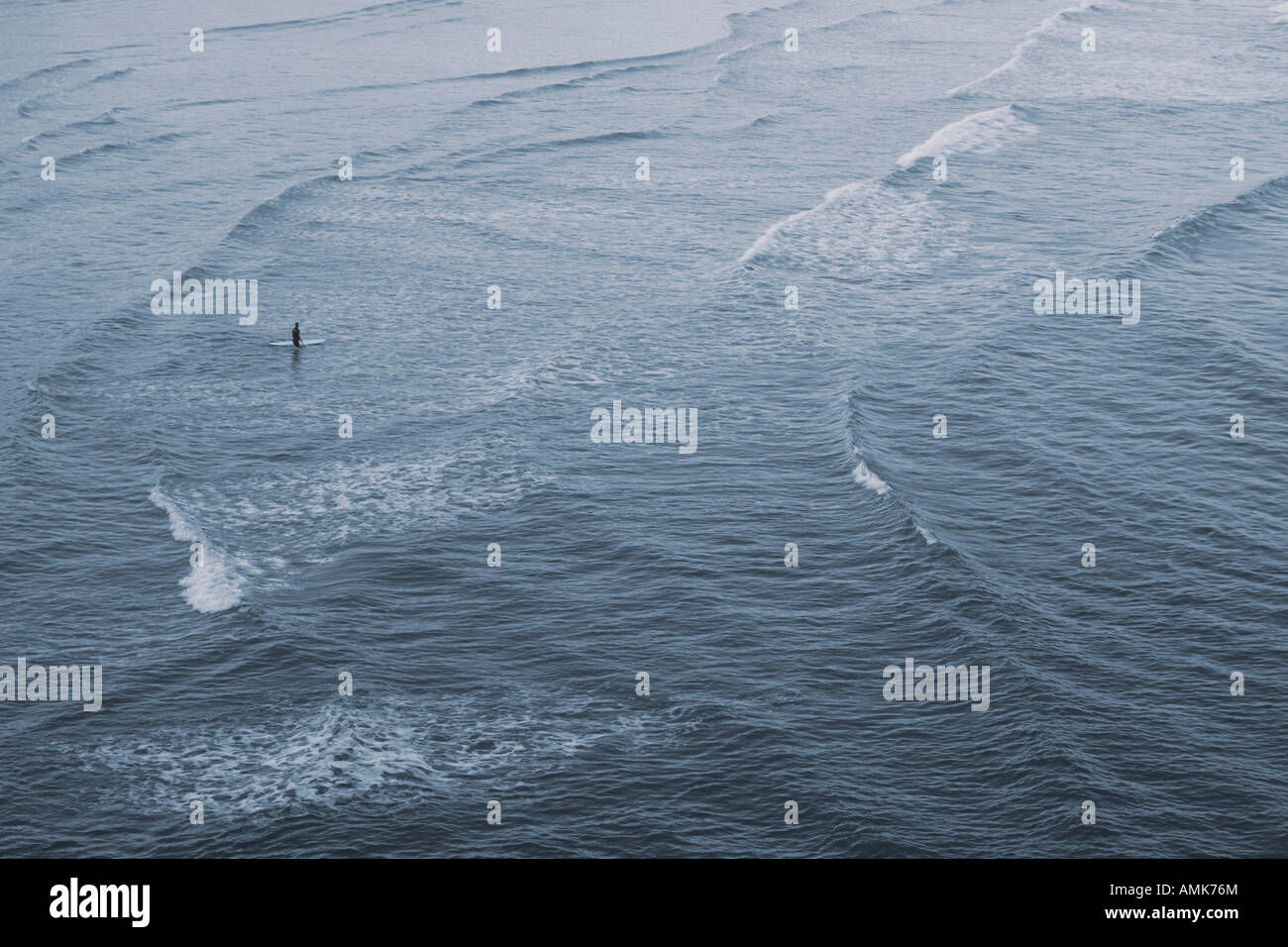 Overview of surfer hi-res stock photography and images - Alamy