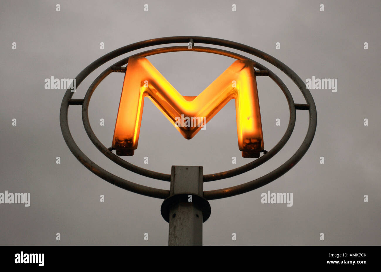 Logotipo Del Metro De París Metropolitan Paris Logo, Metropolitain