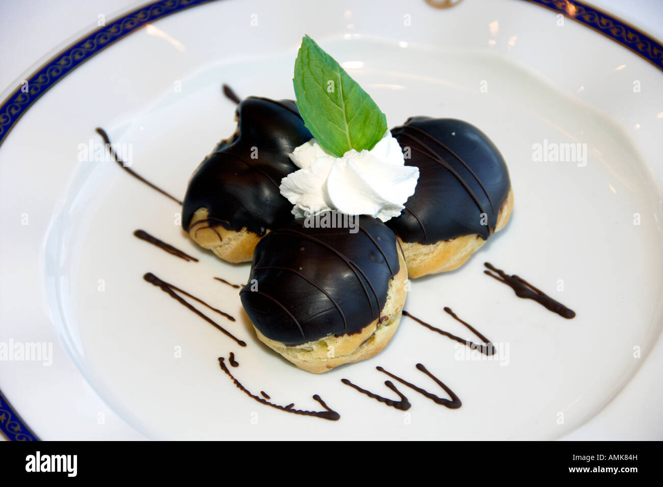 Chocolate profiteroles dessert hi-res stock photography and images - Alamy