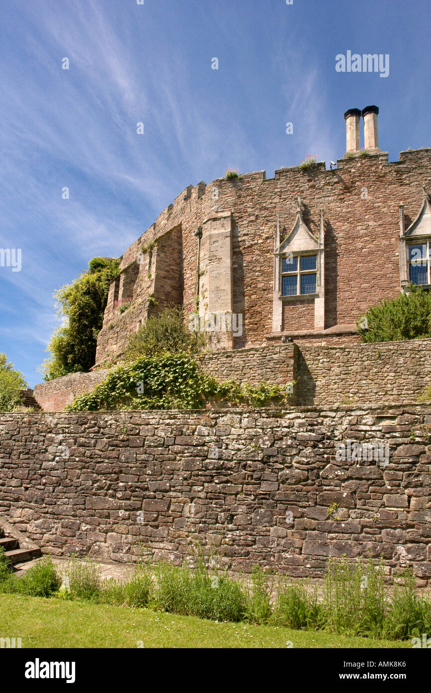 berkeley castle gloucestershire norman castle completed in 1153 by lord ...