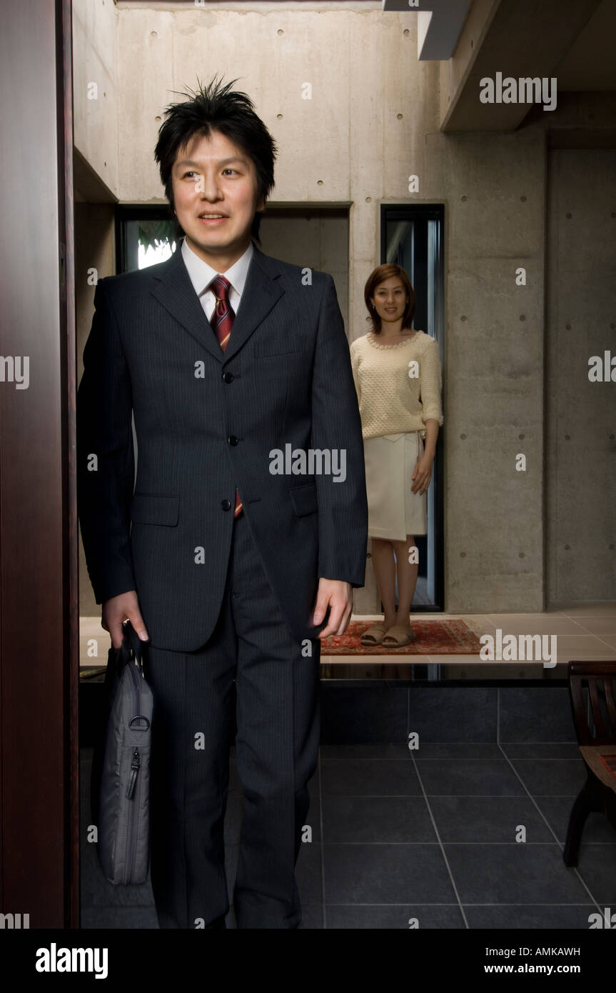 People leaving work hi-res stock photography and images - Alamy