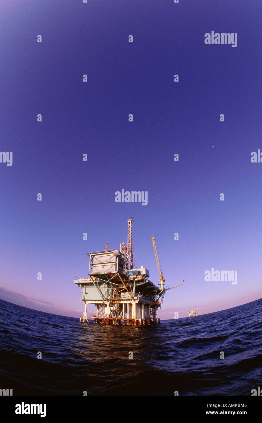 Offshore oil rig us hi-res stock photography and images - Alamy