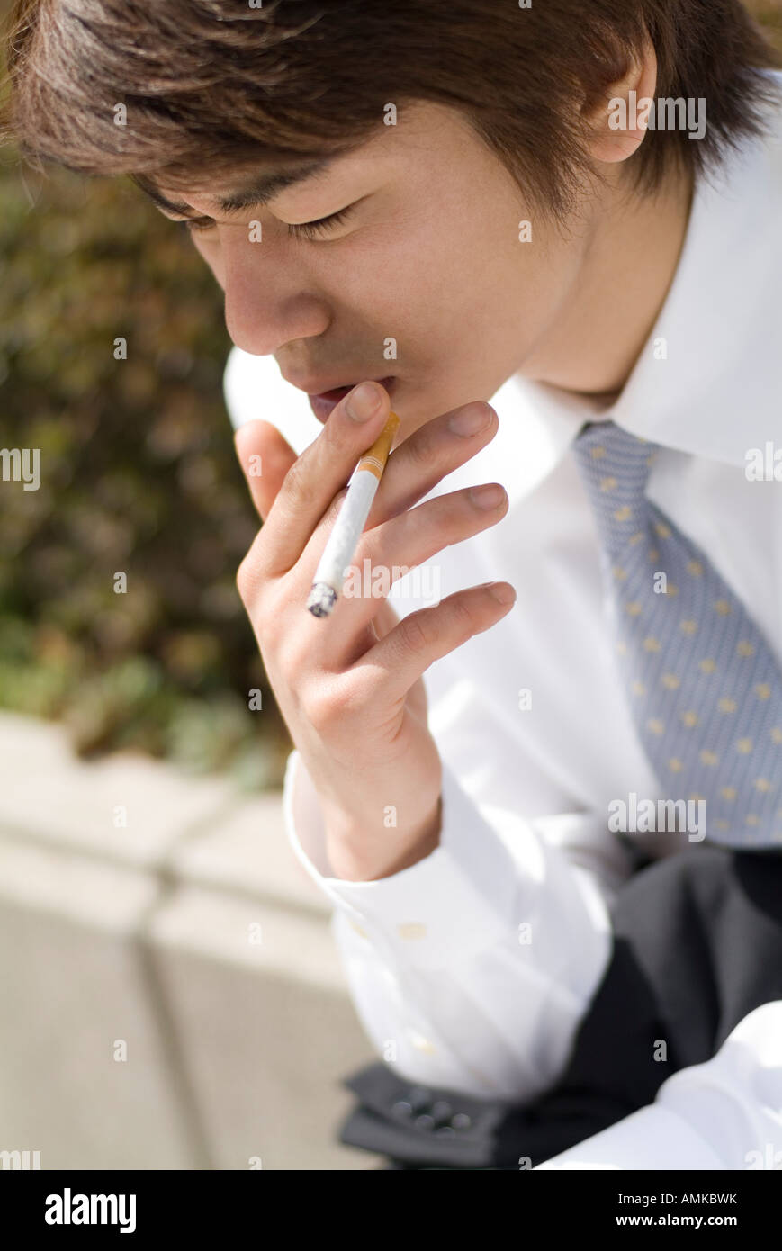 Japanese smoking hi-res stock photography and images - Alamy