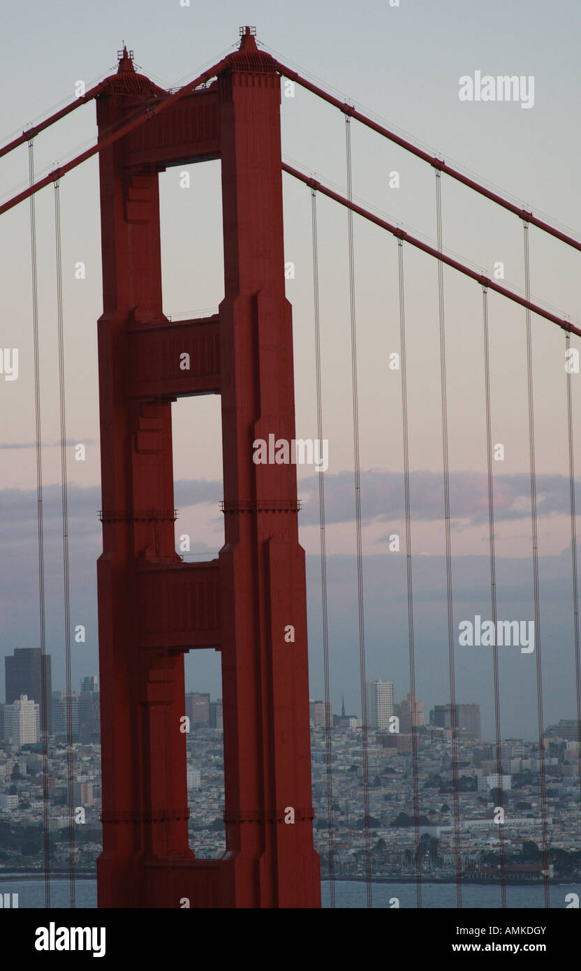 Golden gate bridge graffiti san hi-res stock photography and images - Alamy