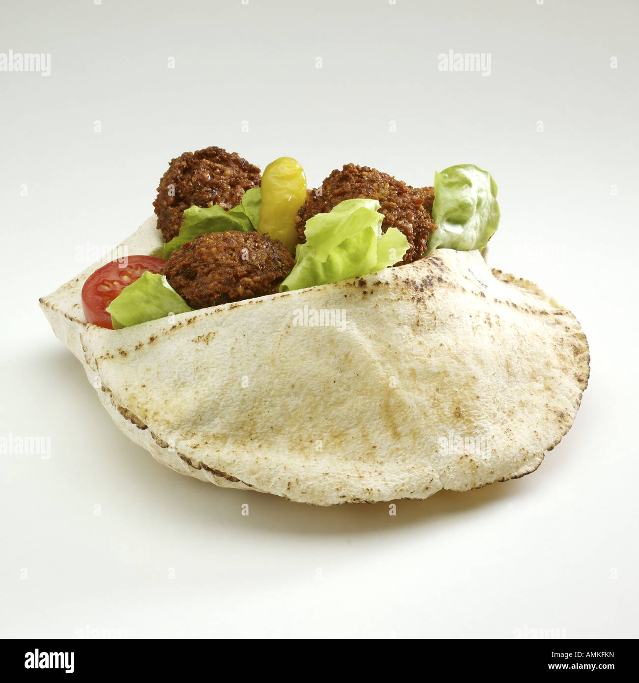 Falafel sandwich pitta hi-res stock photography and images - Alamy