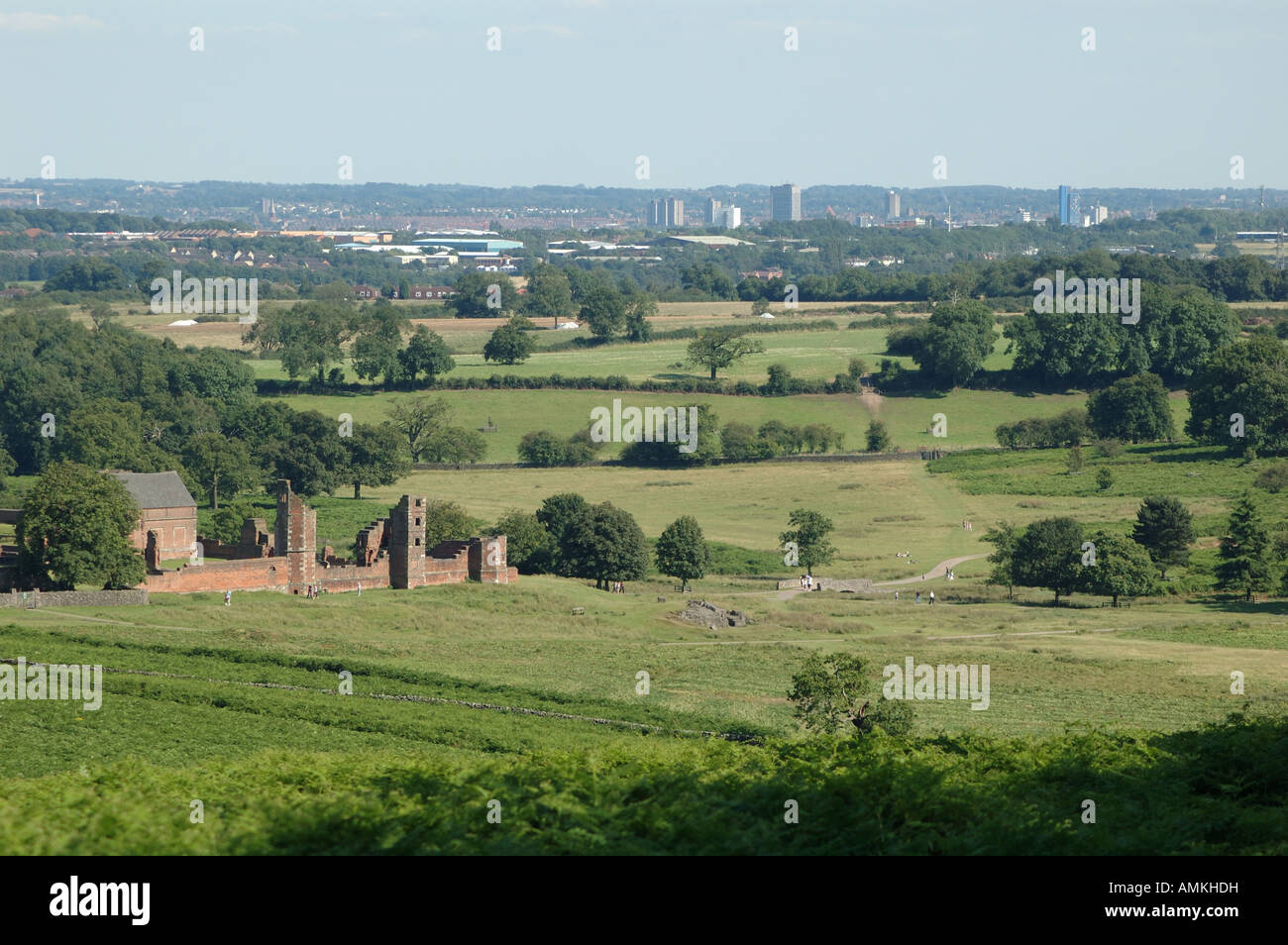 Bradgate house ruins hi-res stock photography and images - Alamy
