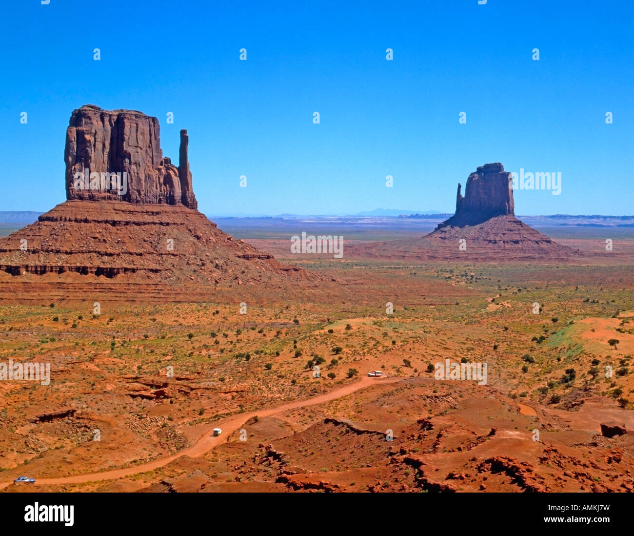 Monument Valley on the Utah/Arizona border, USA Stock Photo - Alamy
