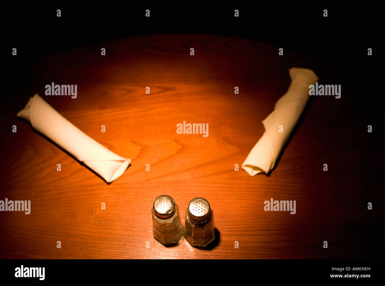 Pub table setting hi-res stock photography and images - Alamy