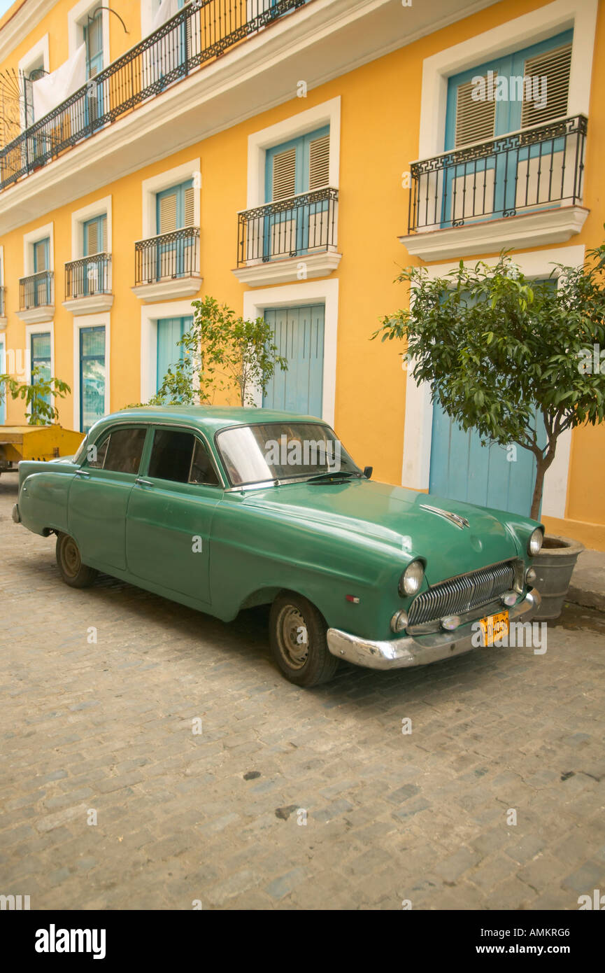 Vintage russian car hi-res stock photography and images - Alamy