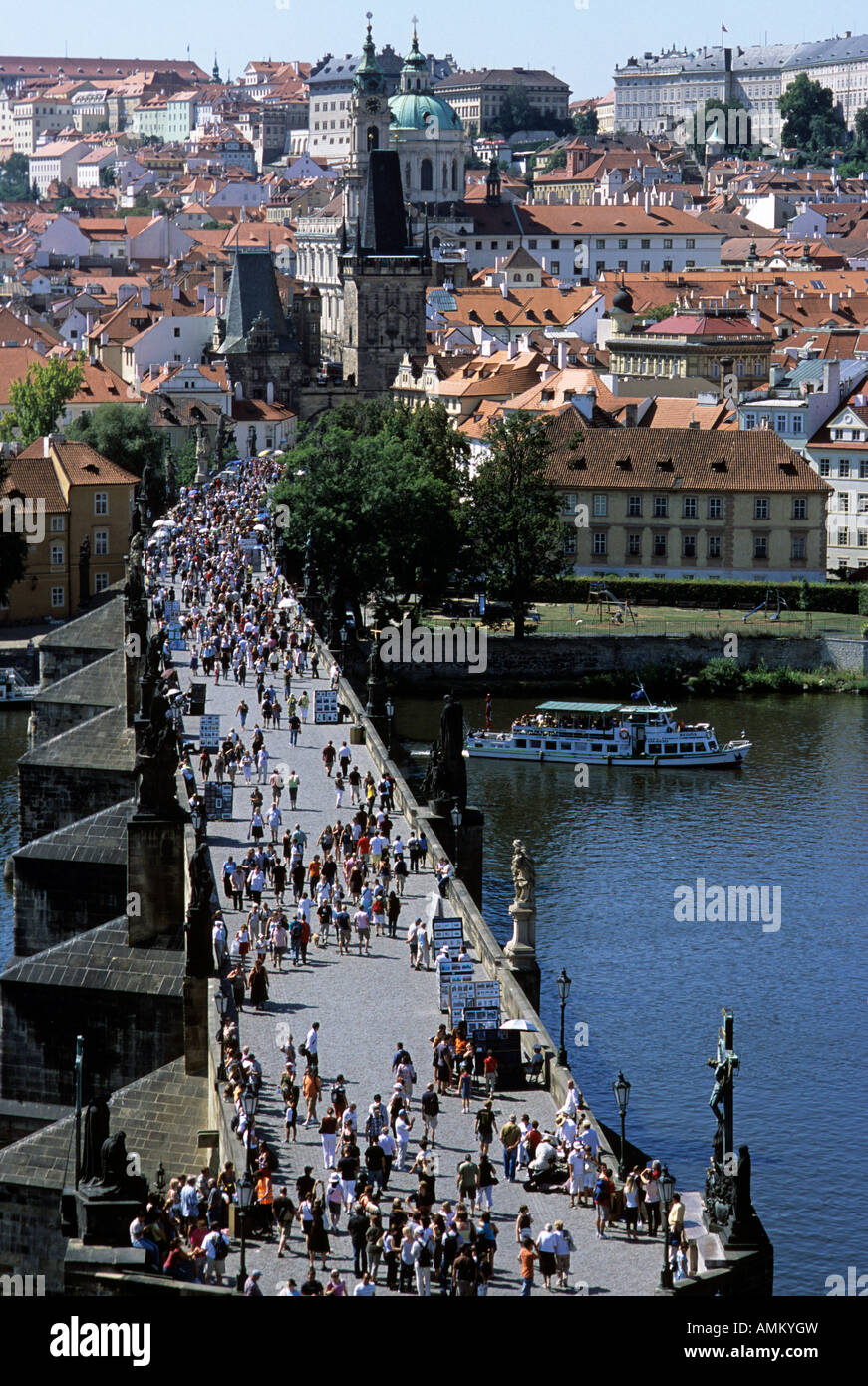 Czech Prague Charles Bridge crowd of tourists Stock Photo - Alamy