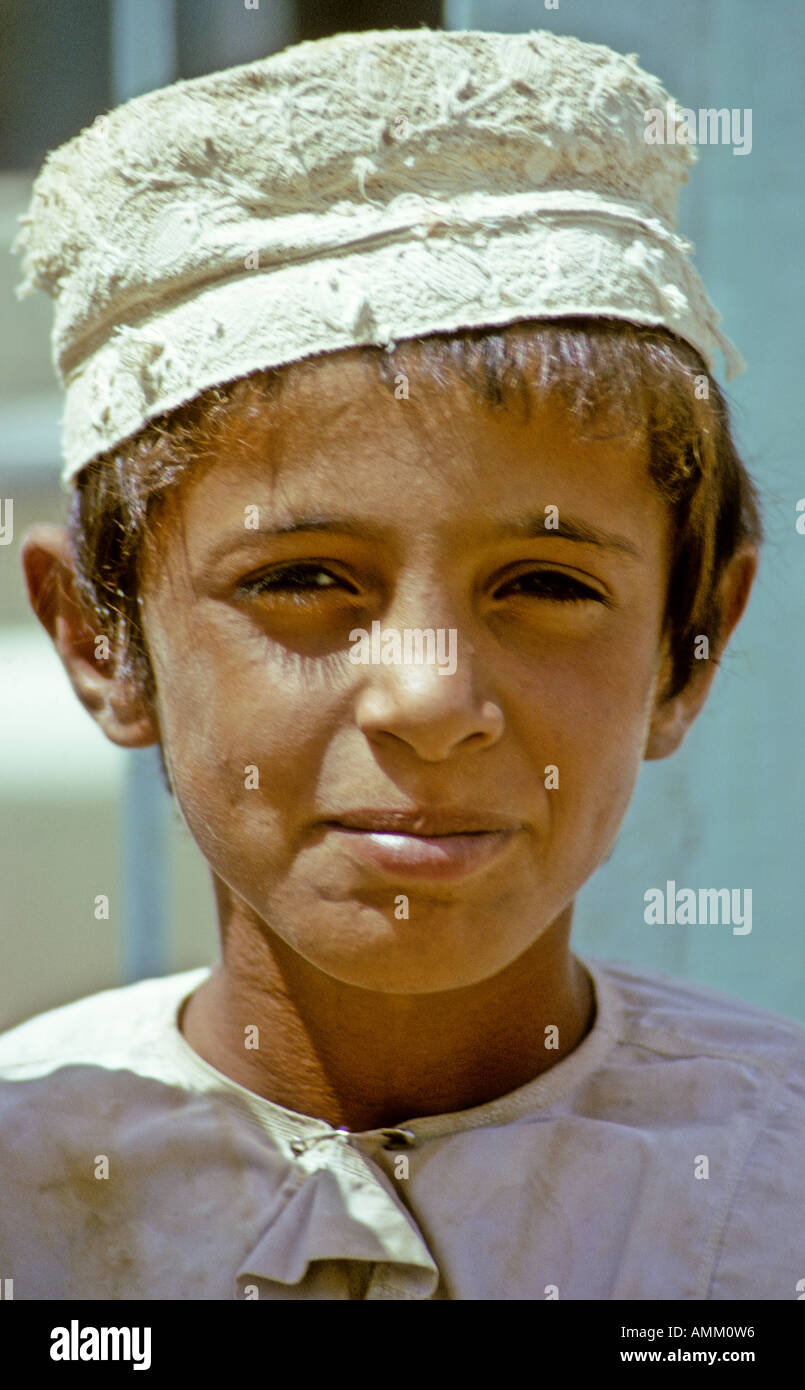 Omani boy smiling hi-res stock photography and images - Alamy