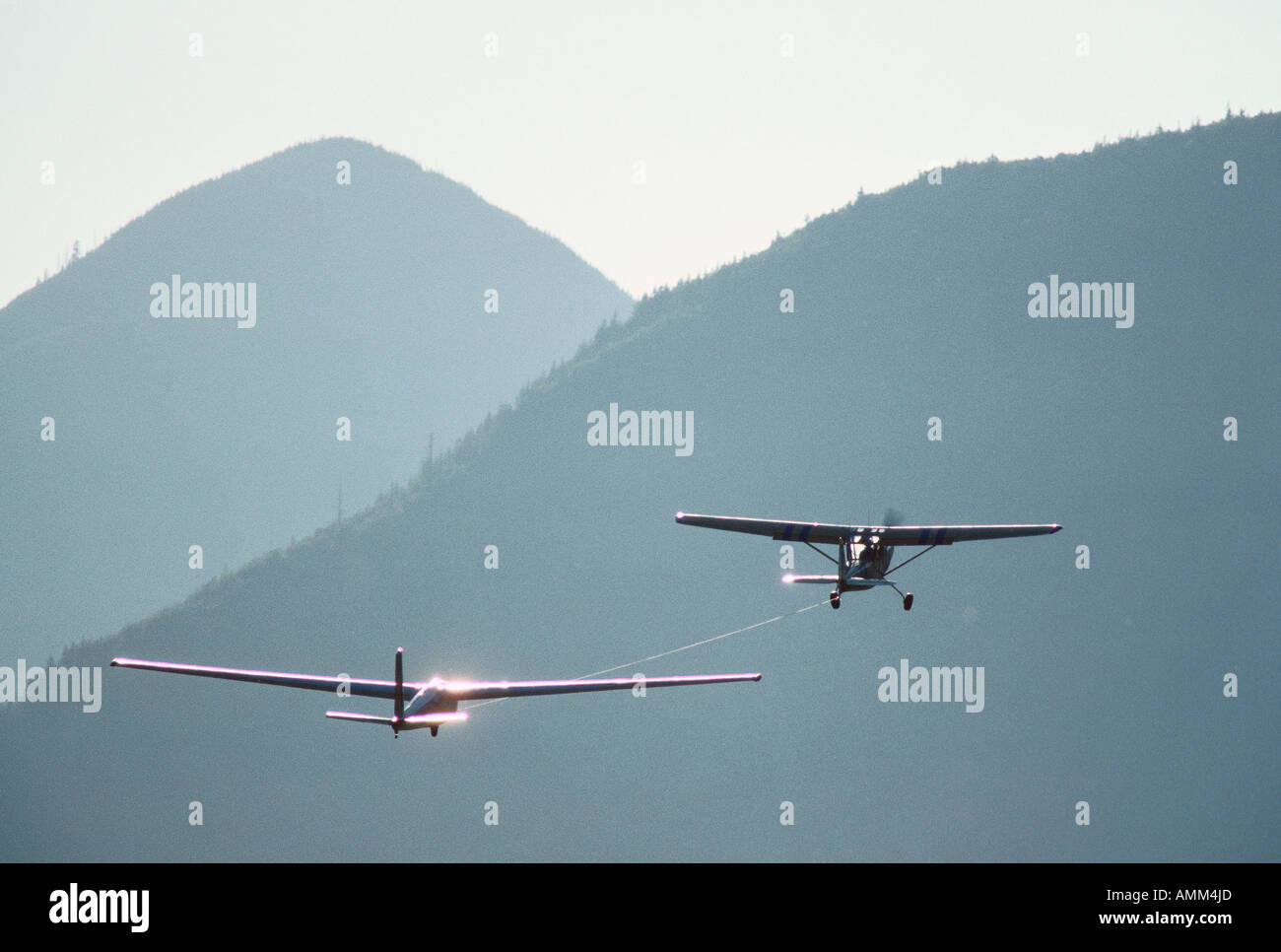 View of tow plane from glider hi-res stock photography and images - Alamy
