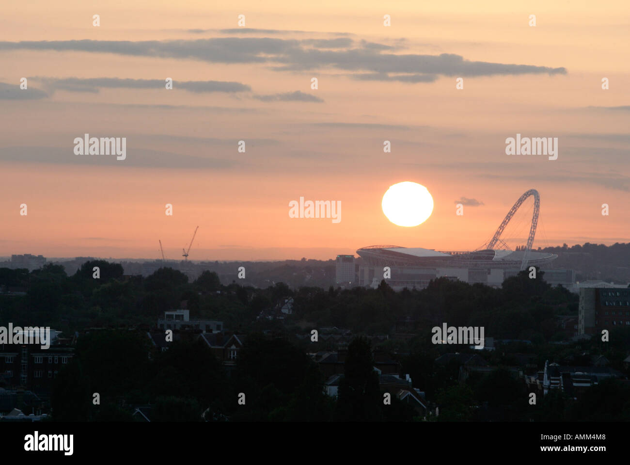 Wembley stadium sunset hi-res stock photography and images - Alamy
