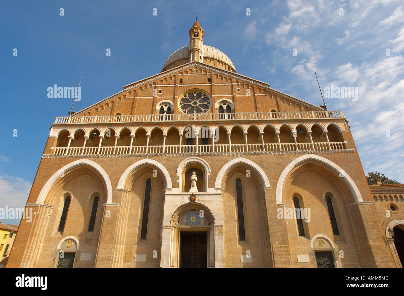 Ayz hi-res stock photography and images - Alamy