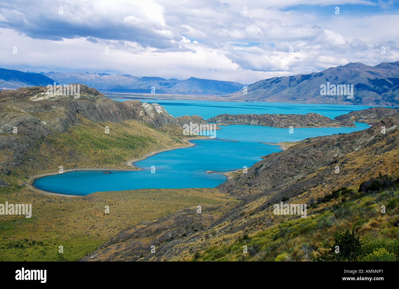 Argentina s largest lake Lago Argentino in Parque Nacional Las ...