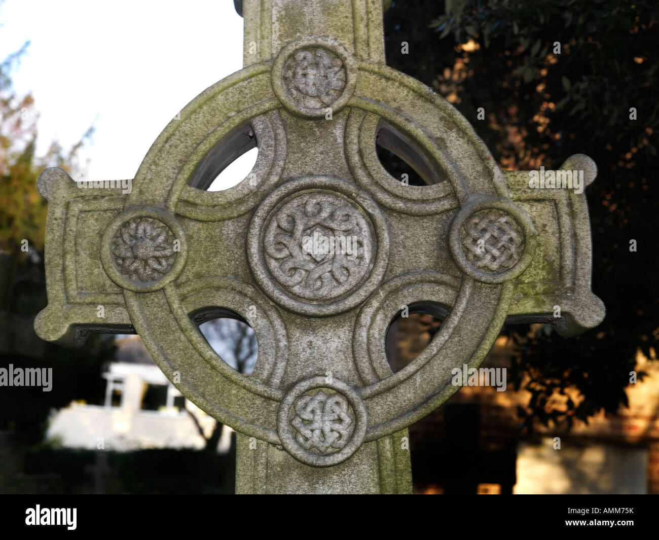 St dunstans church cheam hi-res stock photography and images - Alamy