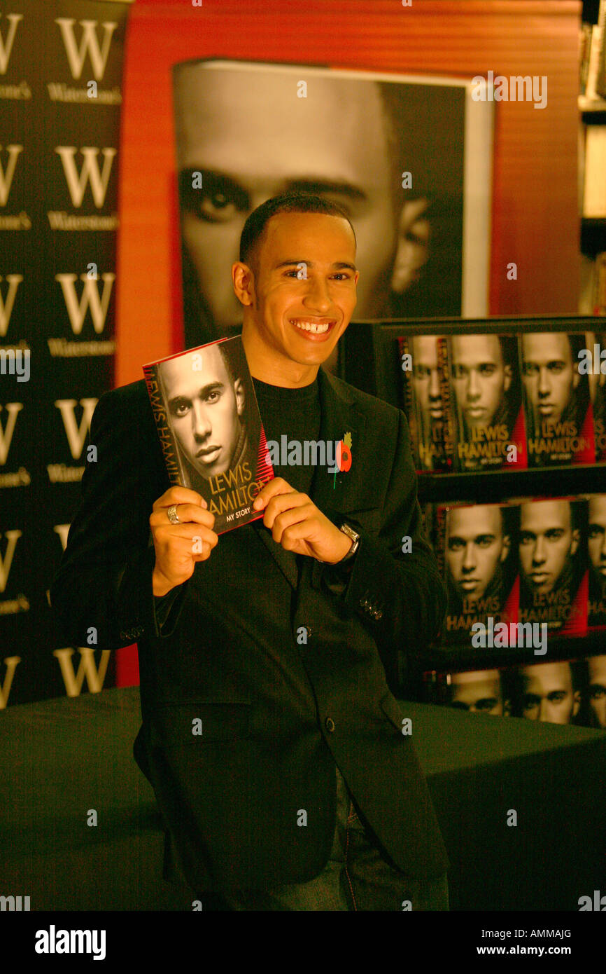 Lewis hamilton 2007 hi-res stock photography and images - Alamy