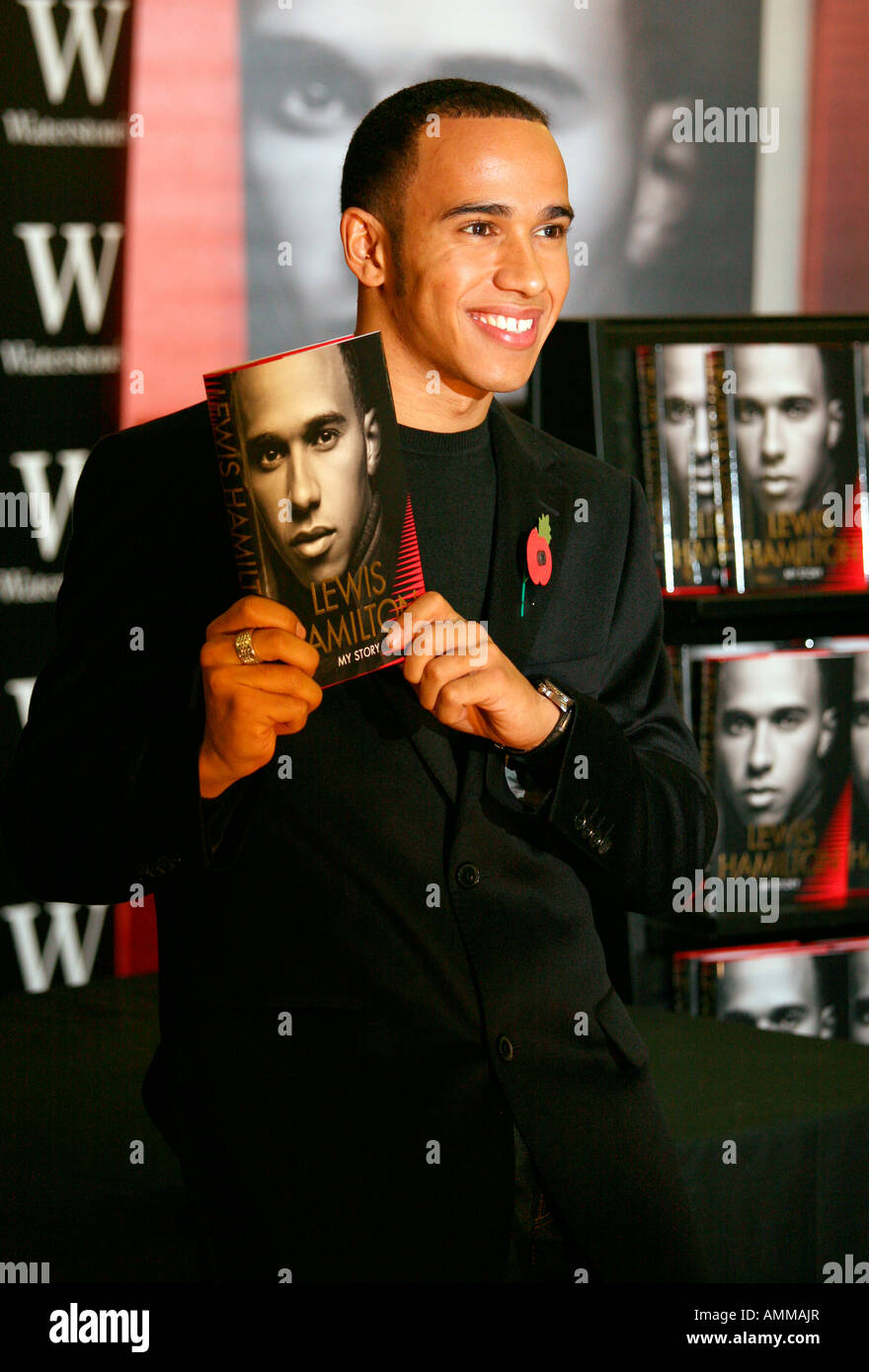 Lewis hamilton 2007 london hi-res stock photography and images - Alamy