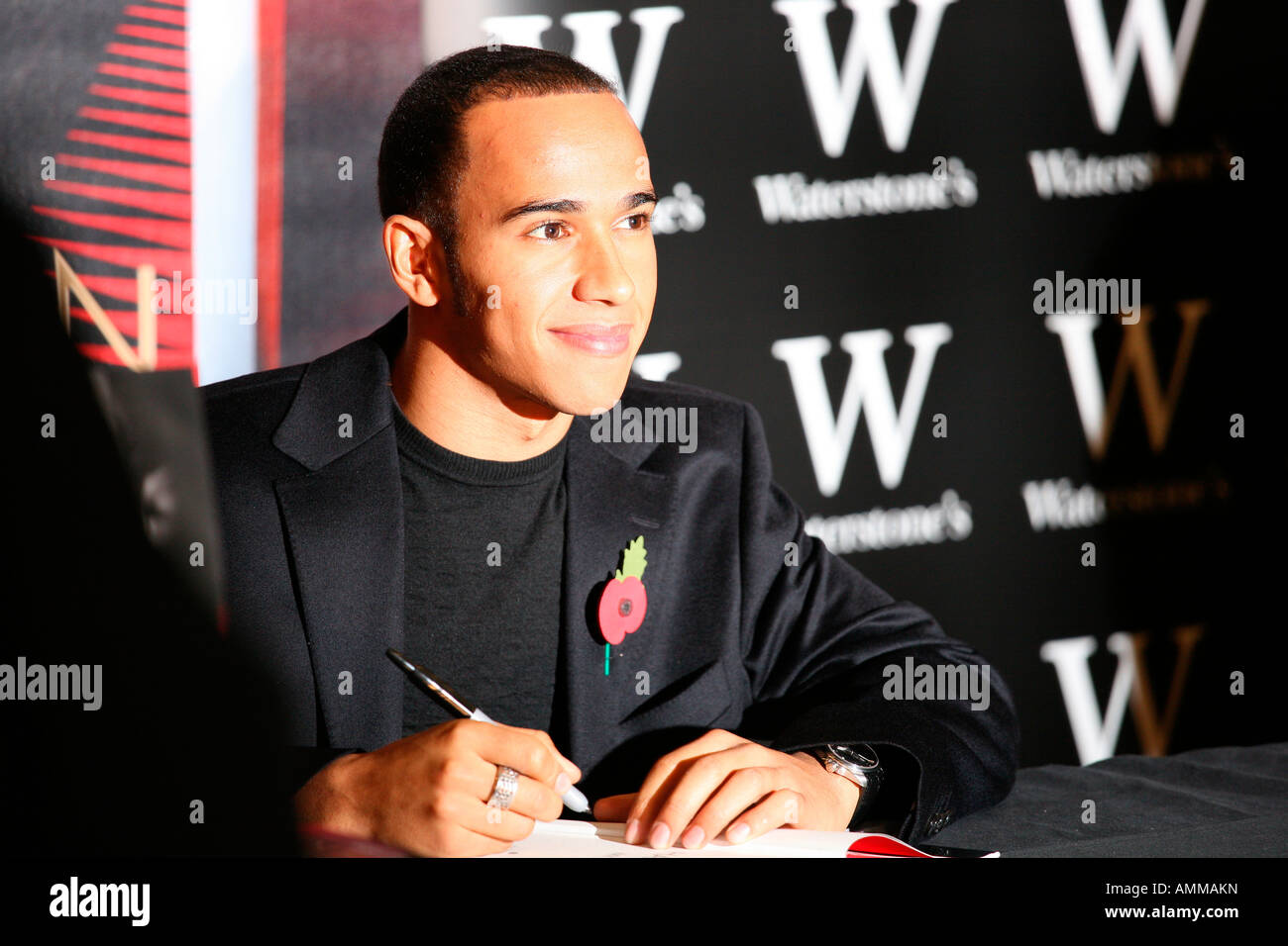 Lewis hamilton 2007 hi-res stock photography and images - Alamy