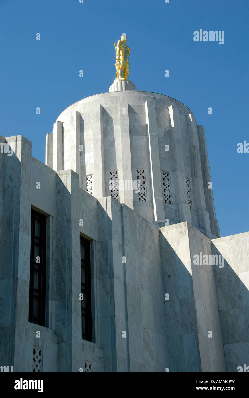 Oregon state capital building hi-res stock photography and images - Alamy