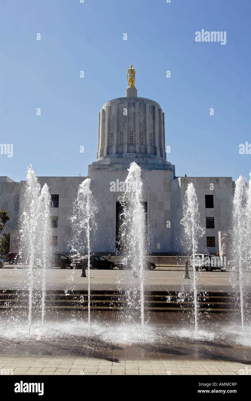 The State Capitol build at Salem Oregon Stock Photo - Alamy