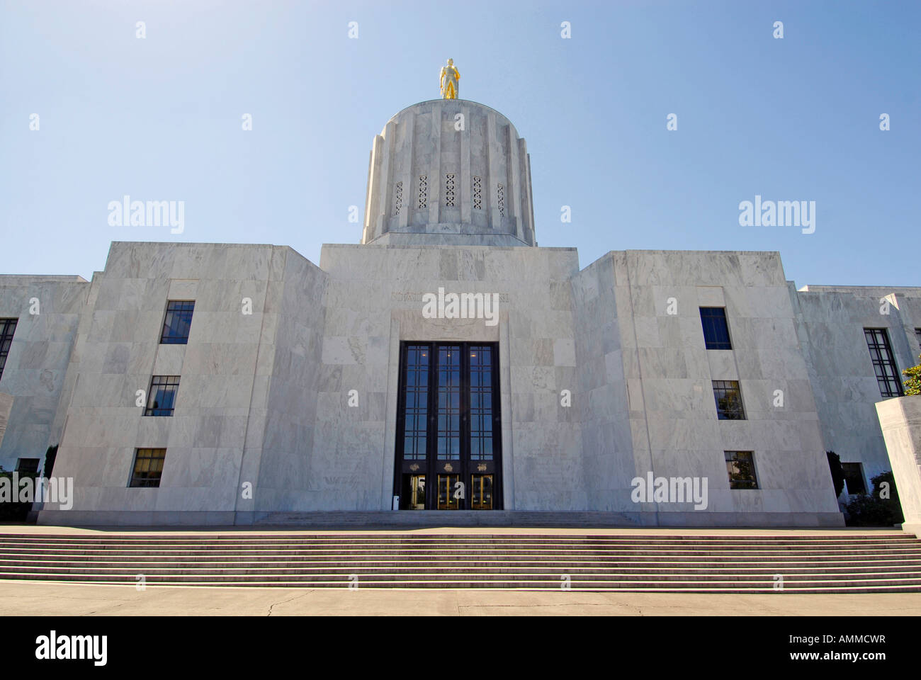 The State Capitol build at Salem Oregon Stock Photo - Alamy