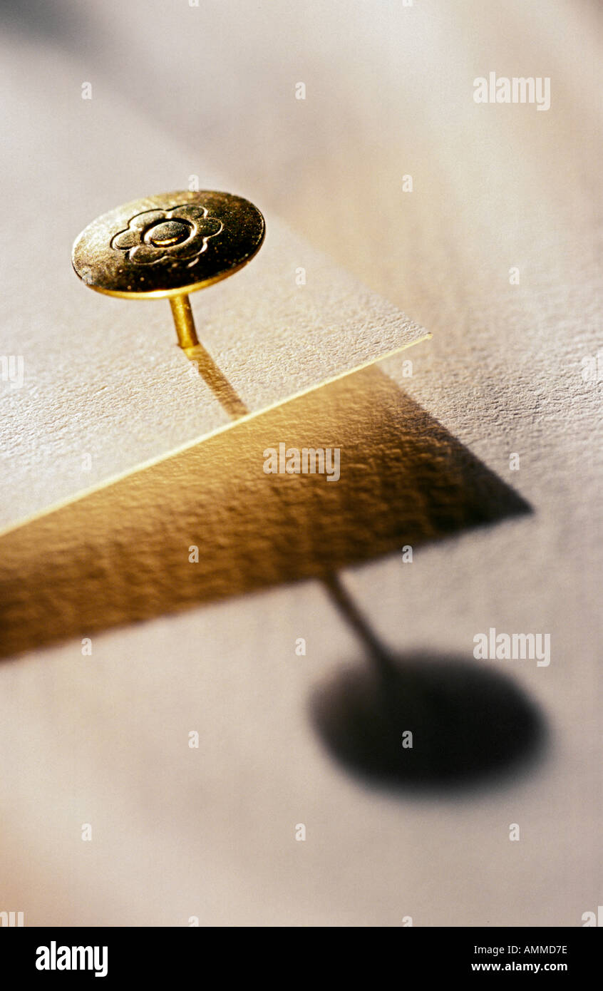 Drawing pin hi-res stock photography and images - Alamy