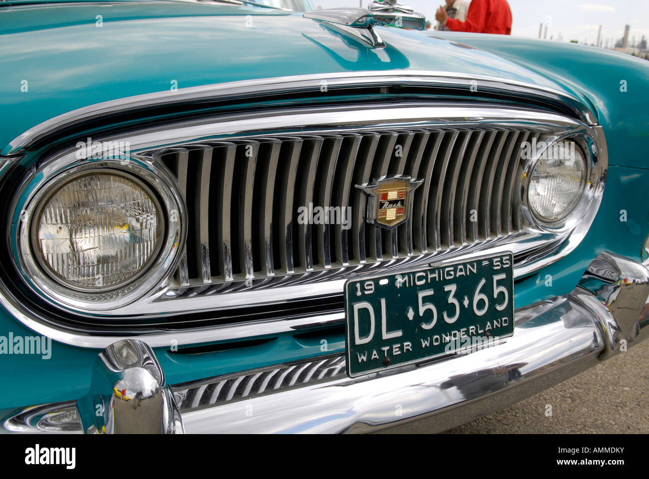 1955 Nash automobile emblem and grill Stock Photo - Alamy