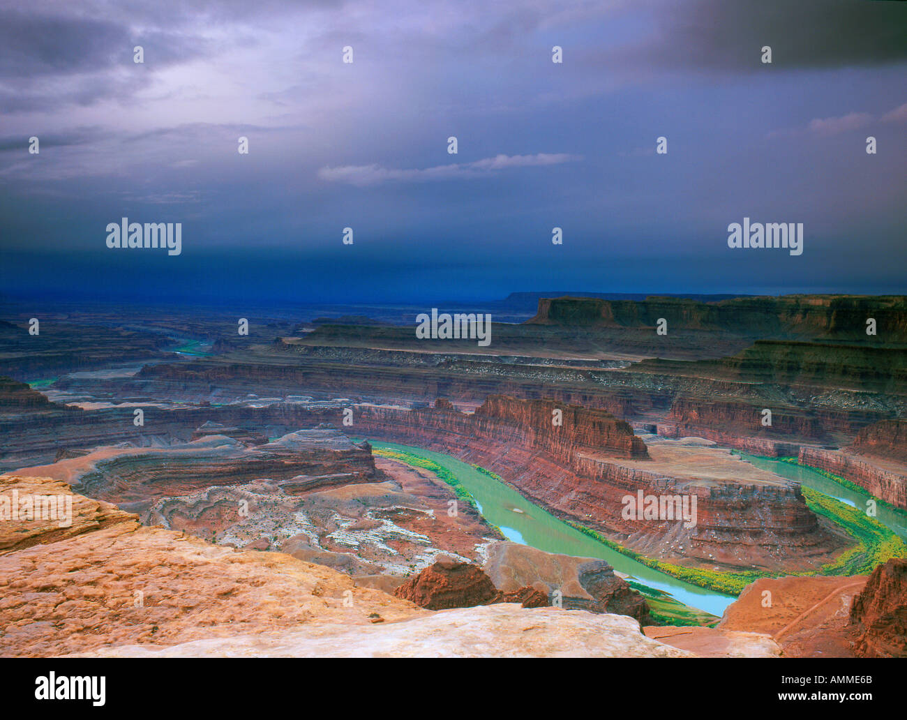 Morning shot just before a rain storm hit the river at Deadhorse point ...