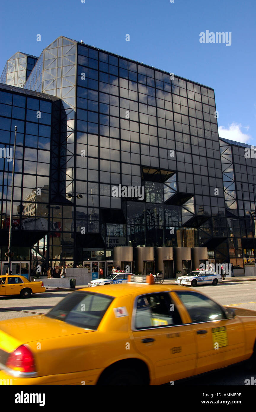 The Jacob Javits Convention Center Stock Photo - Alamy