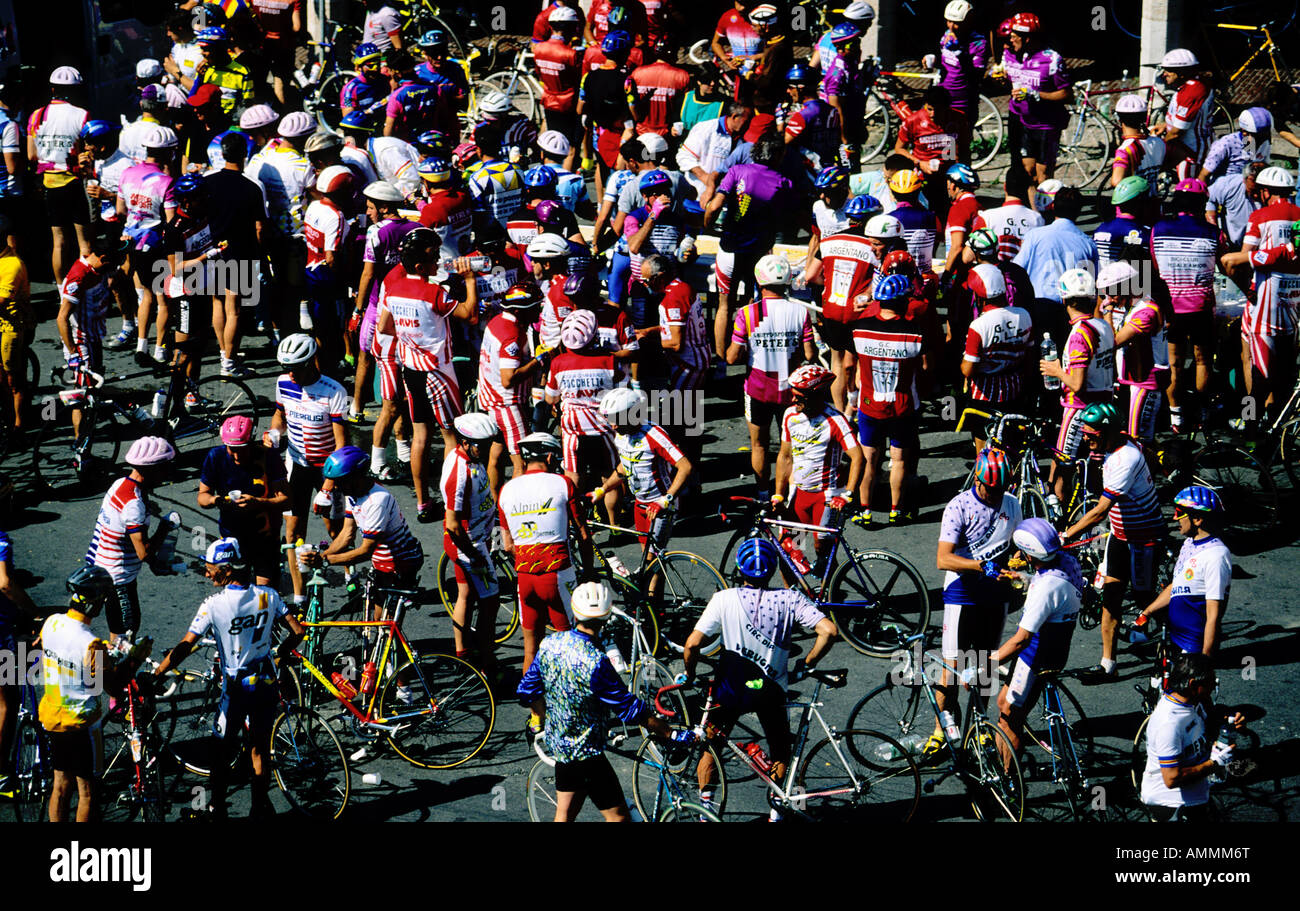 cyclist rally assisi italy Stock Photo - Alamy