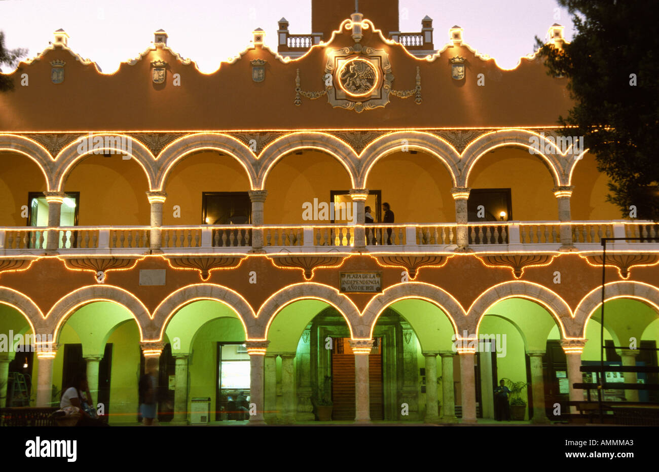 Merida and colour buildings and mexico hi-res stock photography and ...