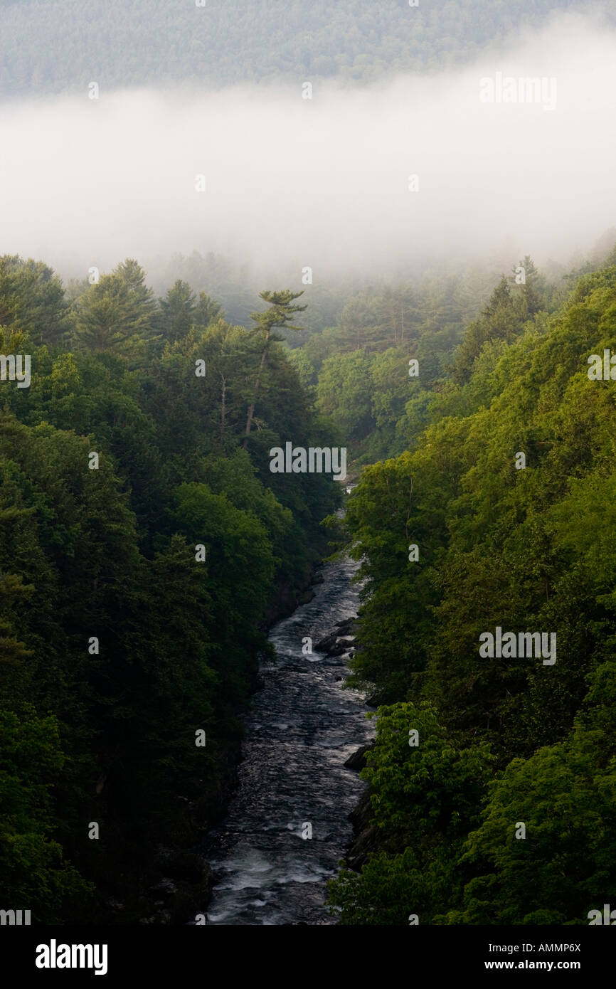 Quechee Gorge Quechee Vermont Ottauquechee River Stock Photo - Alamy