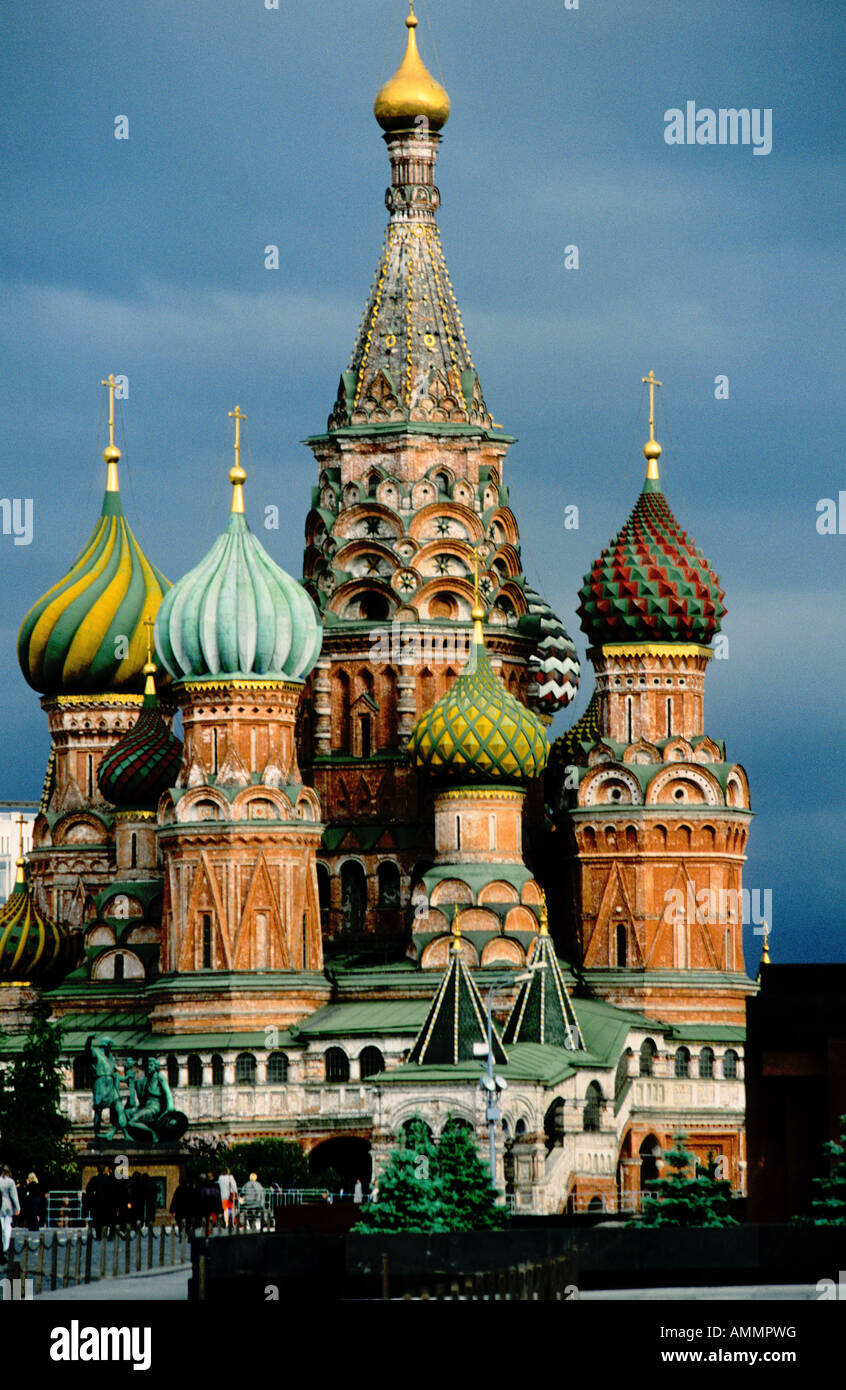 cathedral of saint basil moscow russia federation Stock Photo - Alamy