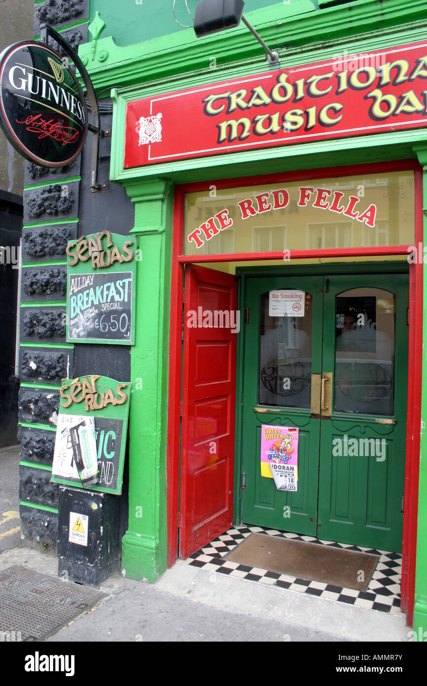 Traditional pub front in Bundoran, County Donegal, Republic of Ireland ...