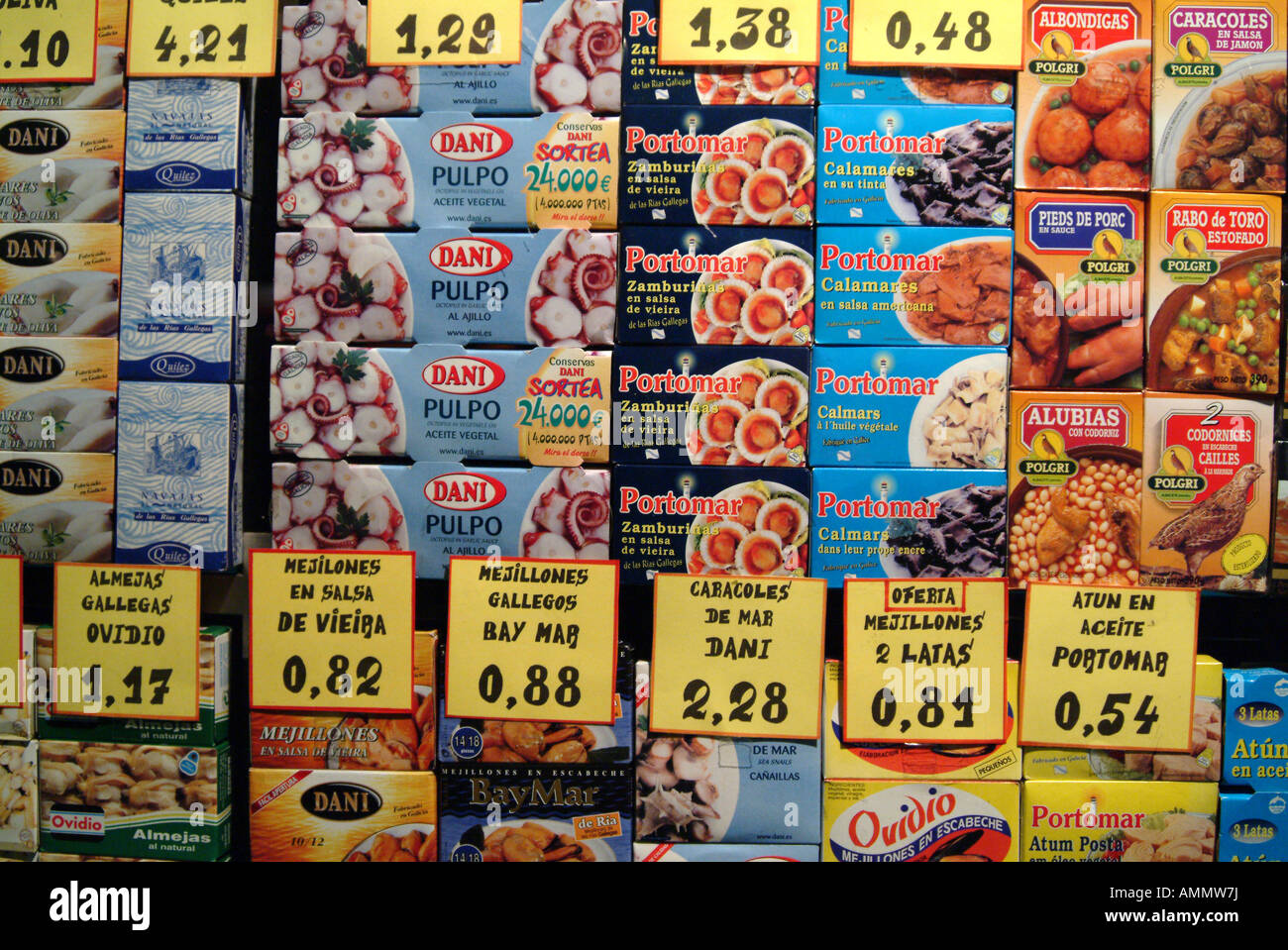 Food labels spanish hi-res stock photography and images - Alamy