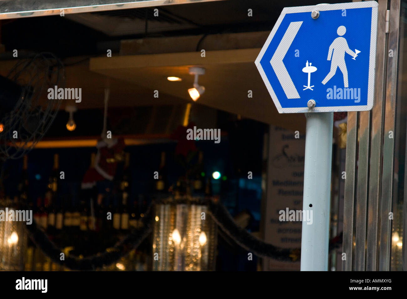 Expat bar hi-res stock photography and images - Alamy